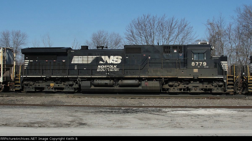 NS 8779
